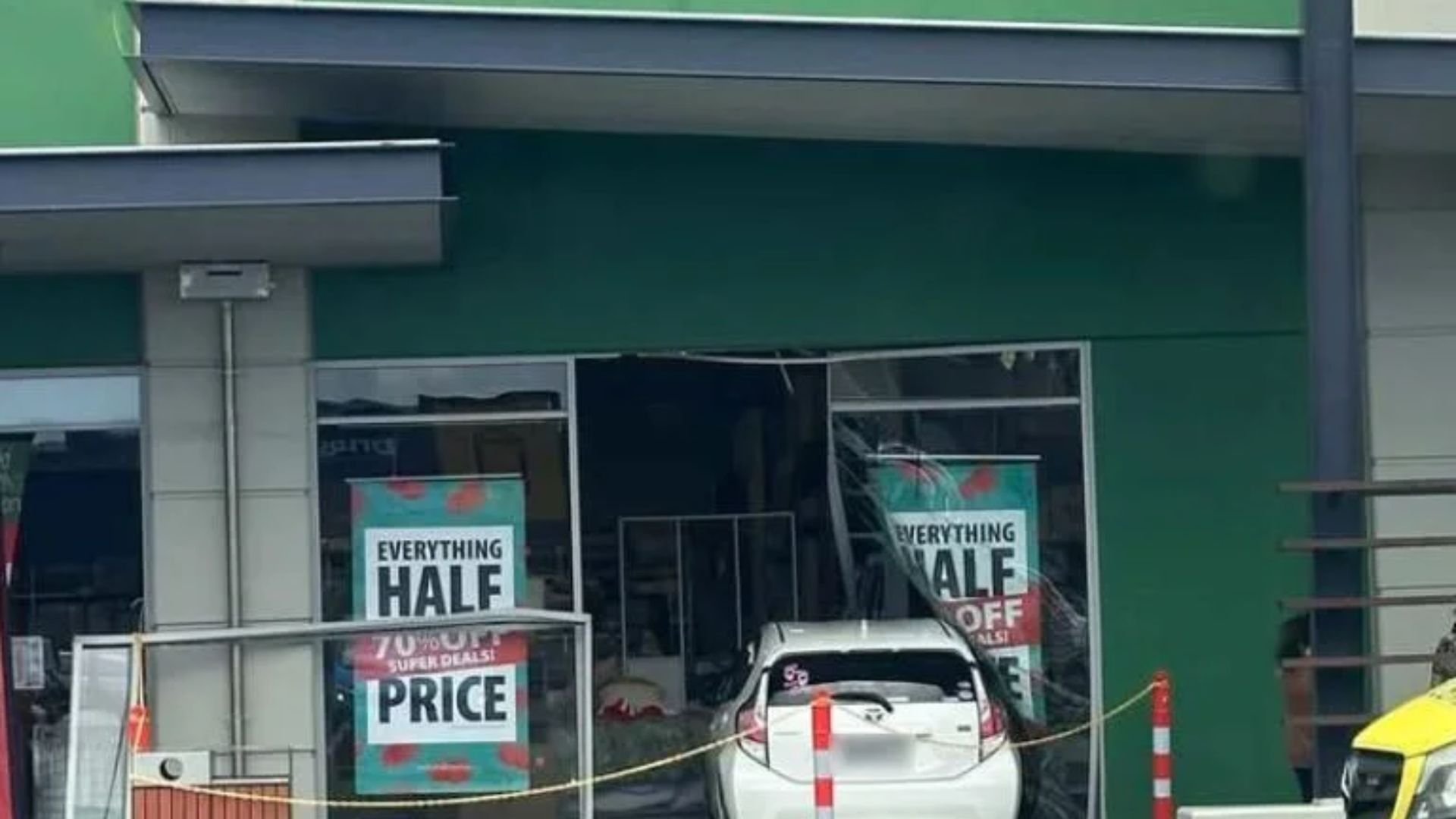 Cars crash into buildings in South Auckland, five injured