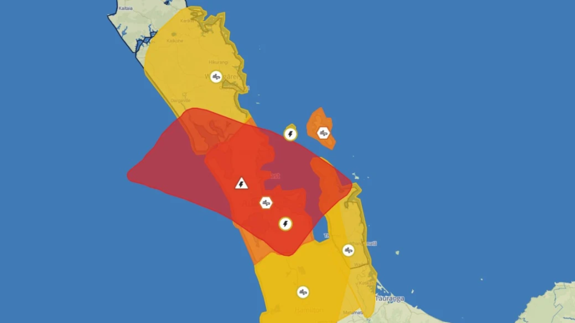Red Warning Issued As Severe Thunderstorm Arrives In North Island