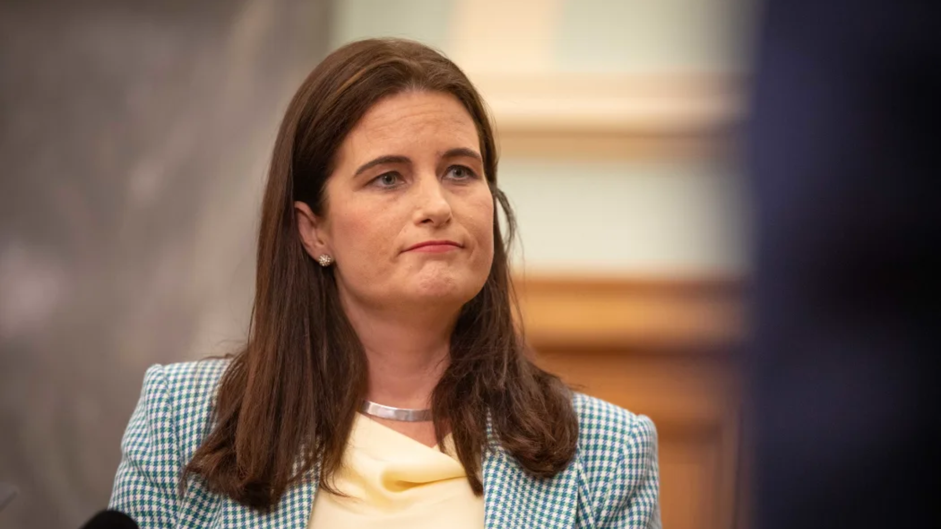 Willis Walks The Talk – But It’s On A Tightrope