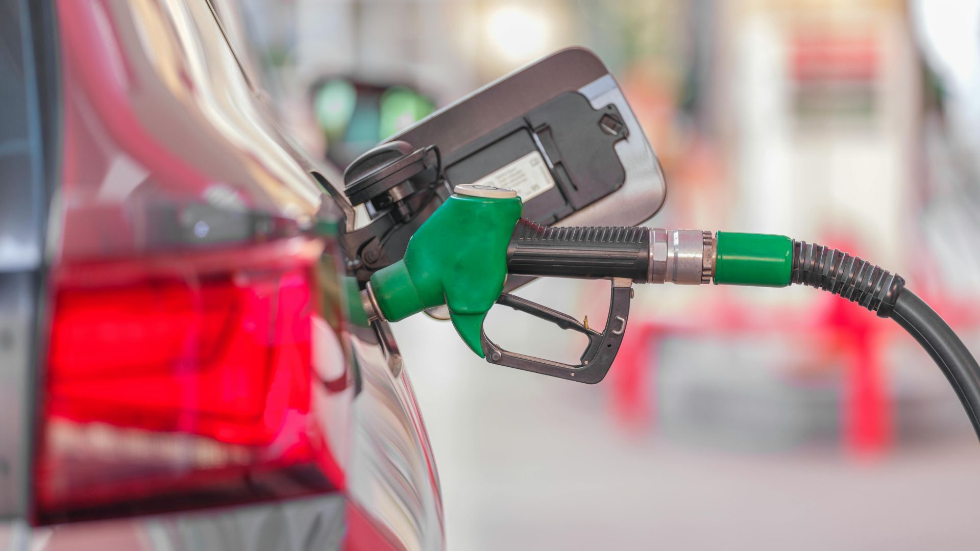 Fuel Rationing & Remote Work Possible Amid Oil Crisis NZ
