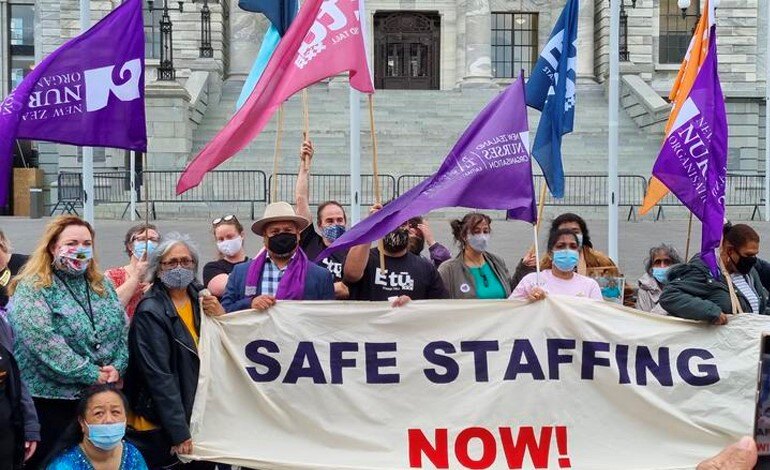 Aged care workers call for minimum staffing levels
