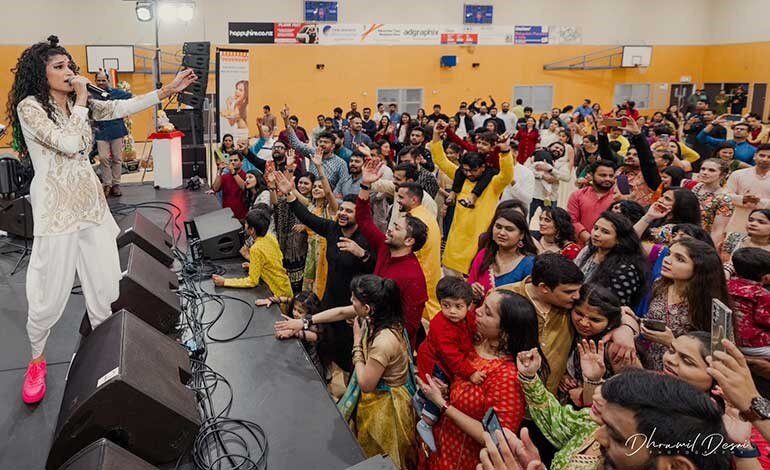 Renowned Indian Singer Purva Mantri Electrifies Christchurch Garba Event